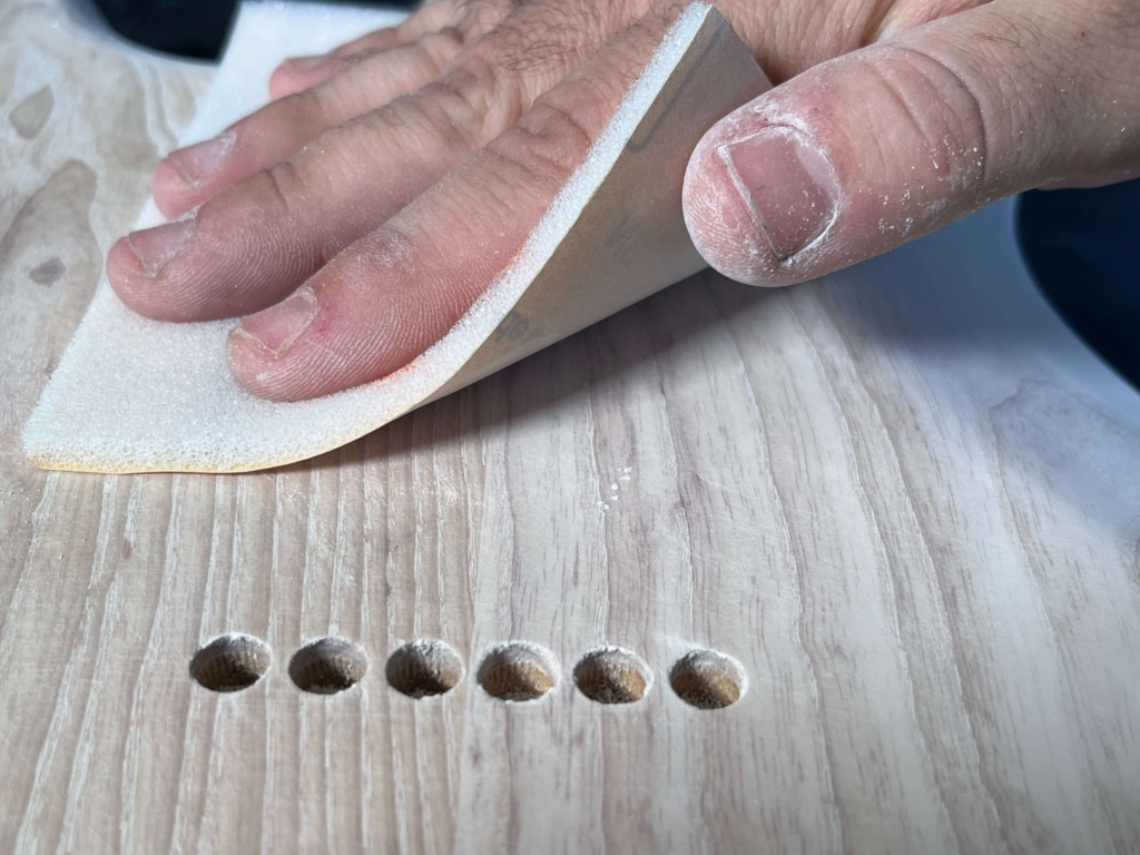 How to fill the pore of the guitar | NITORLACK