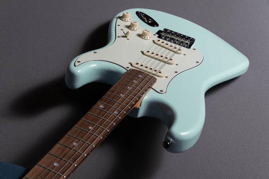 SONIC BLUE | Nitrocellulose Guitar lacquers and guitar colors NitorLACK